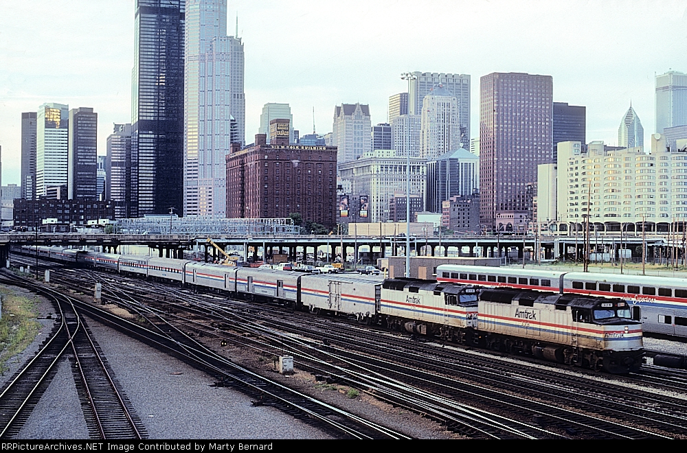 AMTK 326 and 215, Tr. 48 the Lake Shore Limited